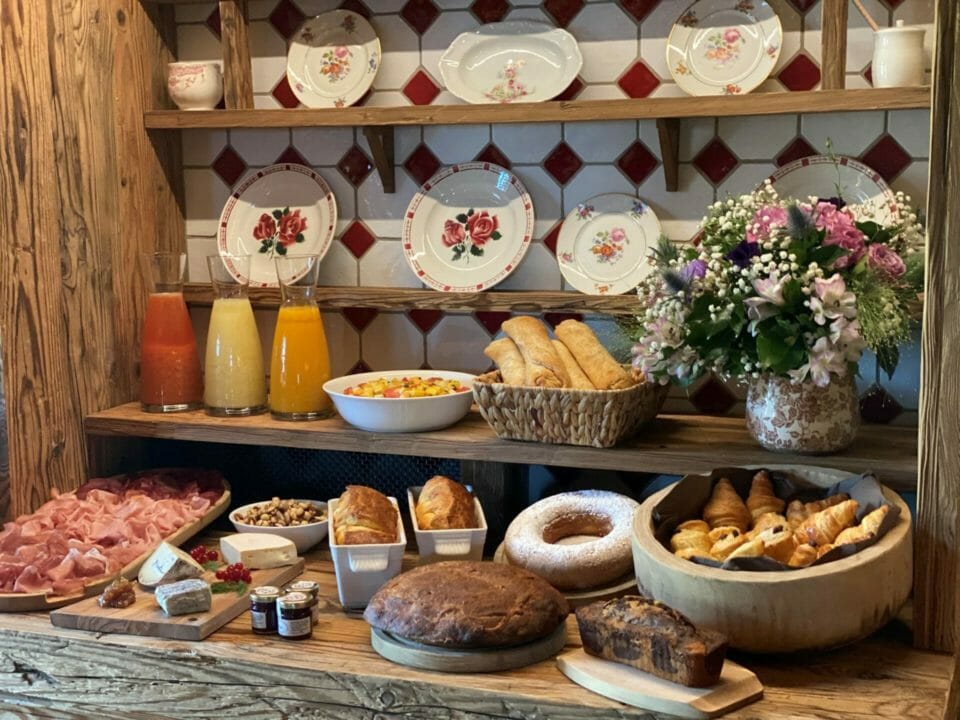 TABLE - Refuge de la Traye